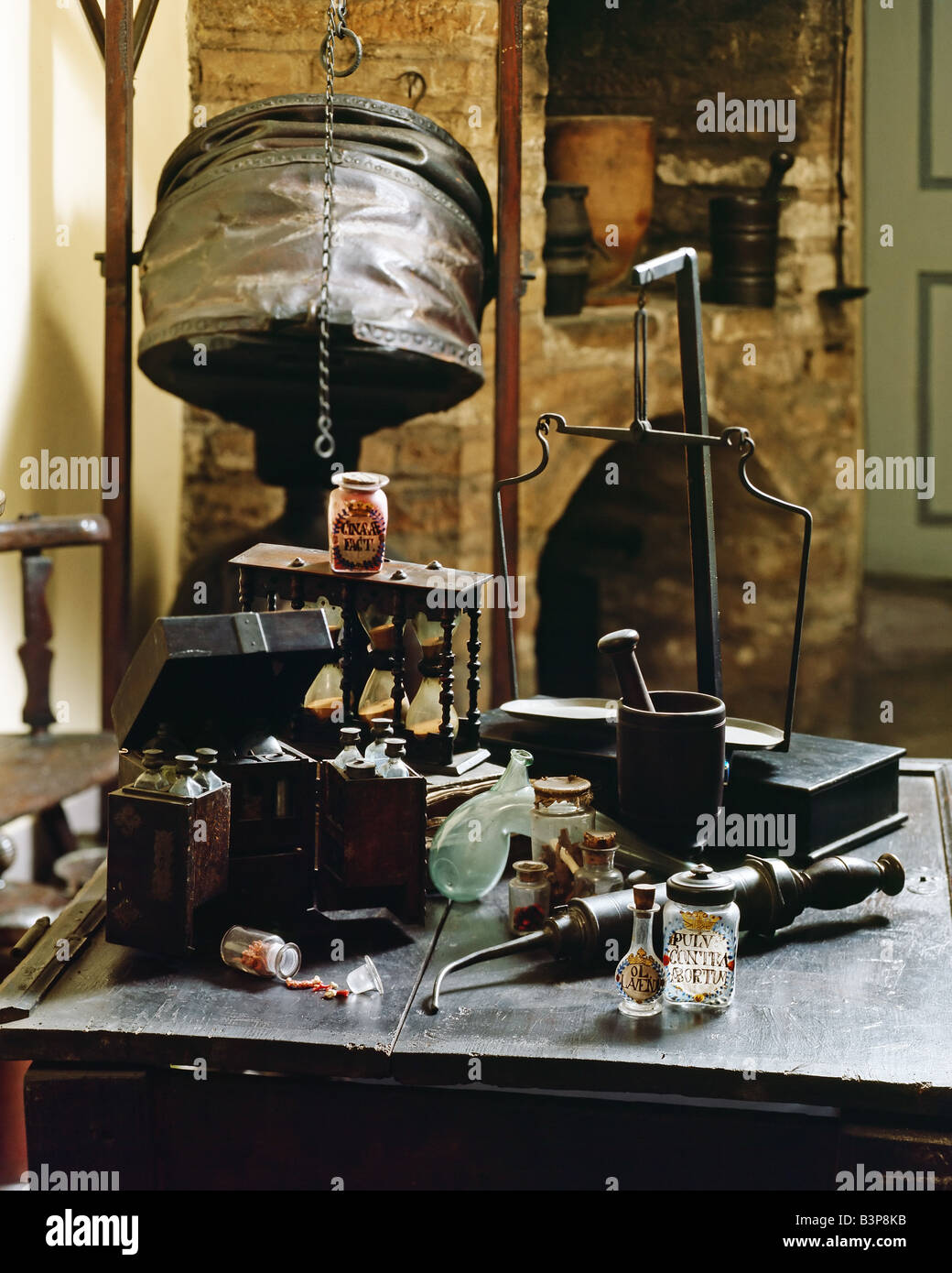 VINTAGE PREPARATION TOOLS IN AN ANCIENT PHARMACY 14th Century MEDEVIAL ...