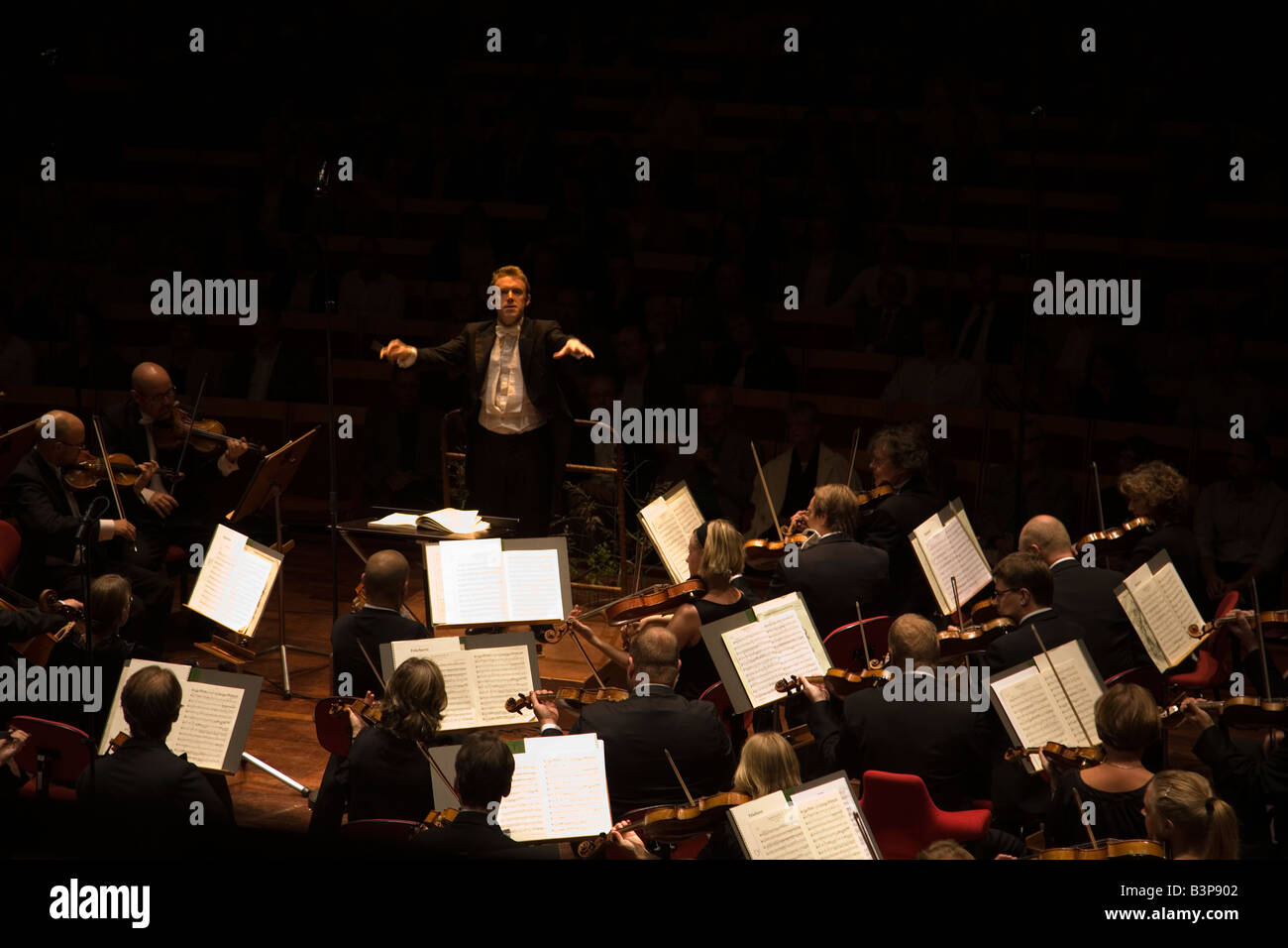 Daniel harding conductor hi-res stock photography and images - Alamy