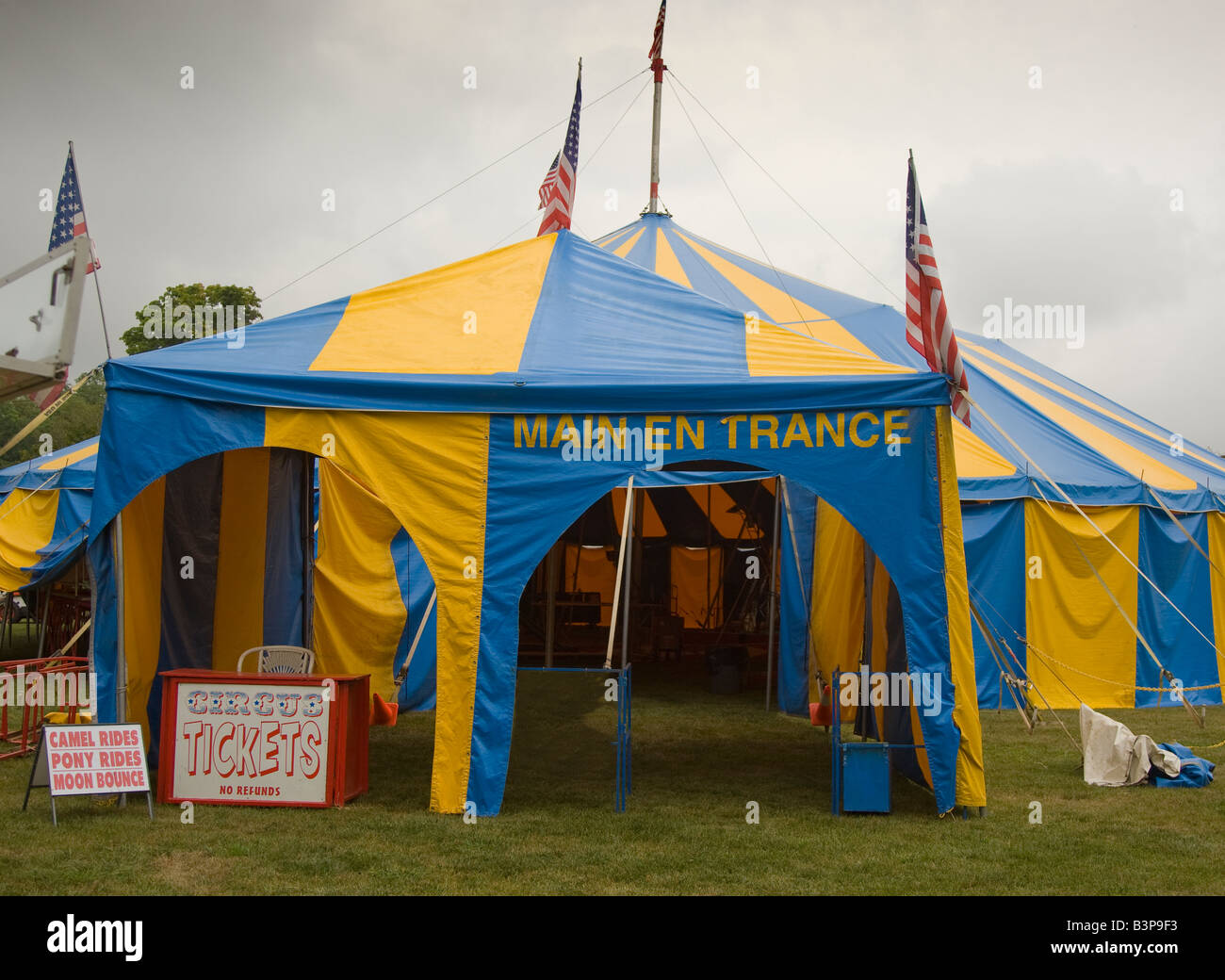 Circus tent entrance hi-res stock photography and images - Alamy
