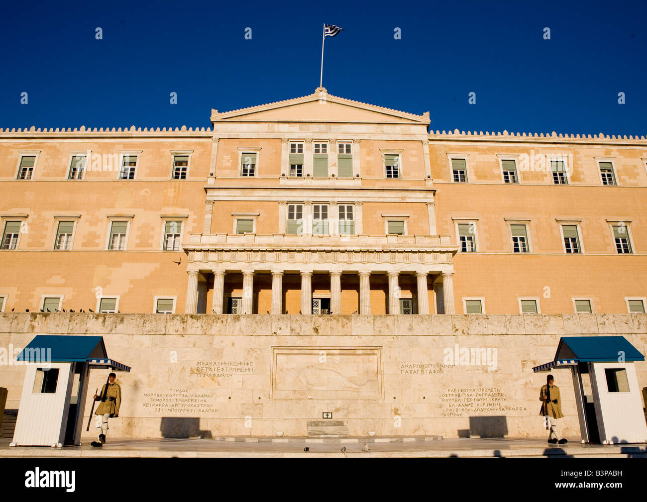 Traditional Evzon Guard at Tomb Of The Unknown Soldier, Athens, Greece ...