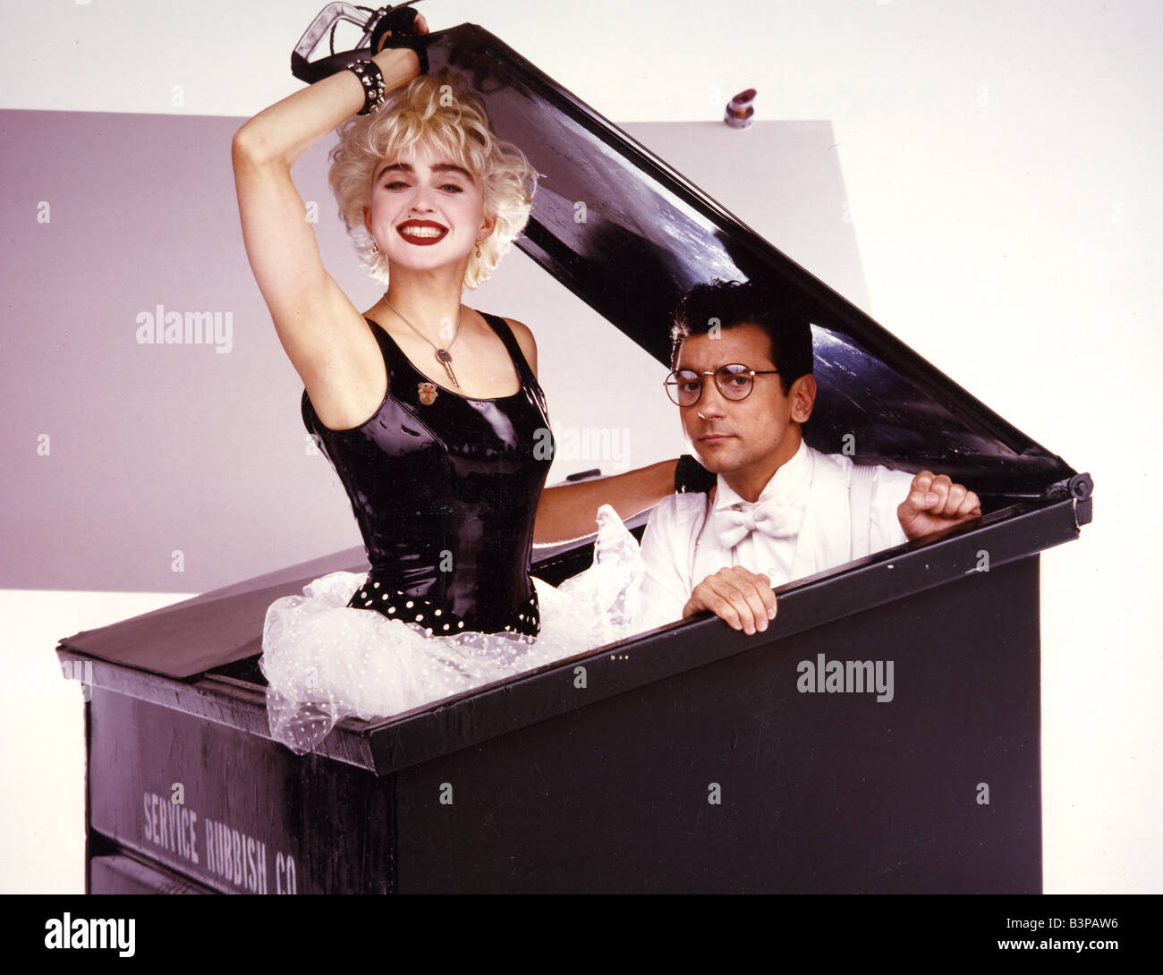 WHO'S THAT GIRL 1987 Warner film with Madonna and Griffin Dunne Stock ...