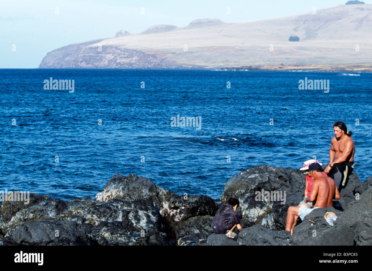 Rapanui family hi-res stock photography and images - Alamy