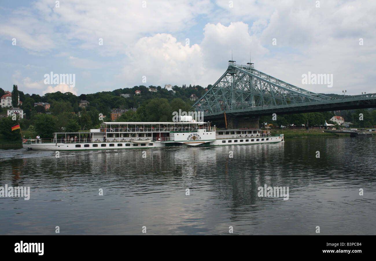 Paddle steamer loschwitz bridge blue hi-res stock photography and ...