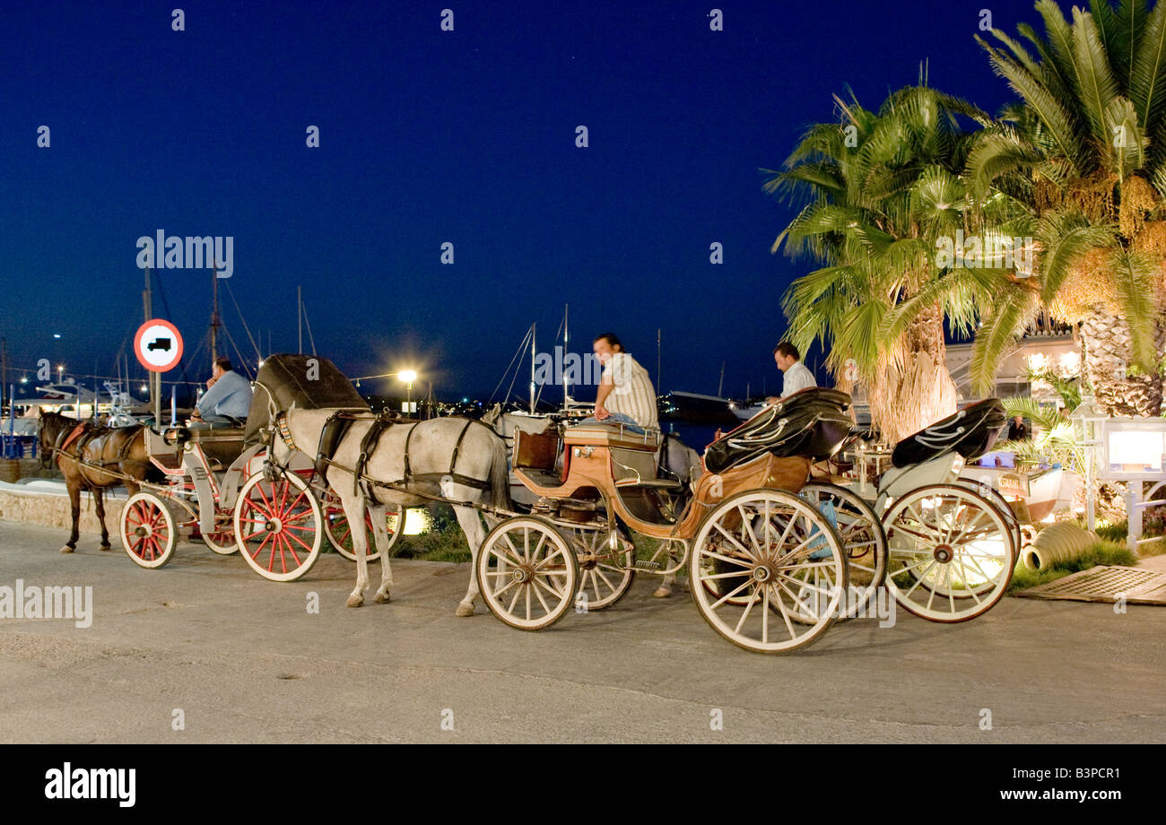 Horsedrawn carriage, Spetses Greek Islands Greece Stock Photo - Alamy