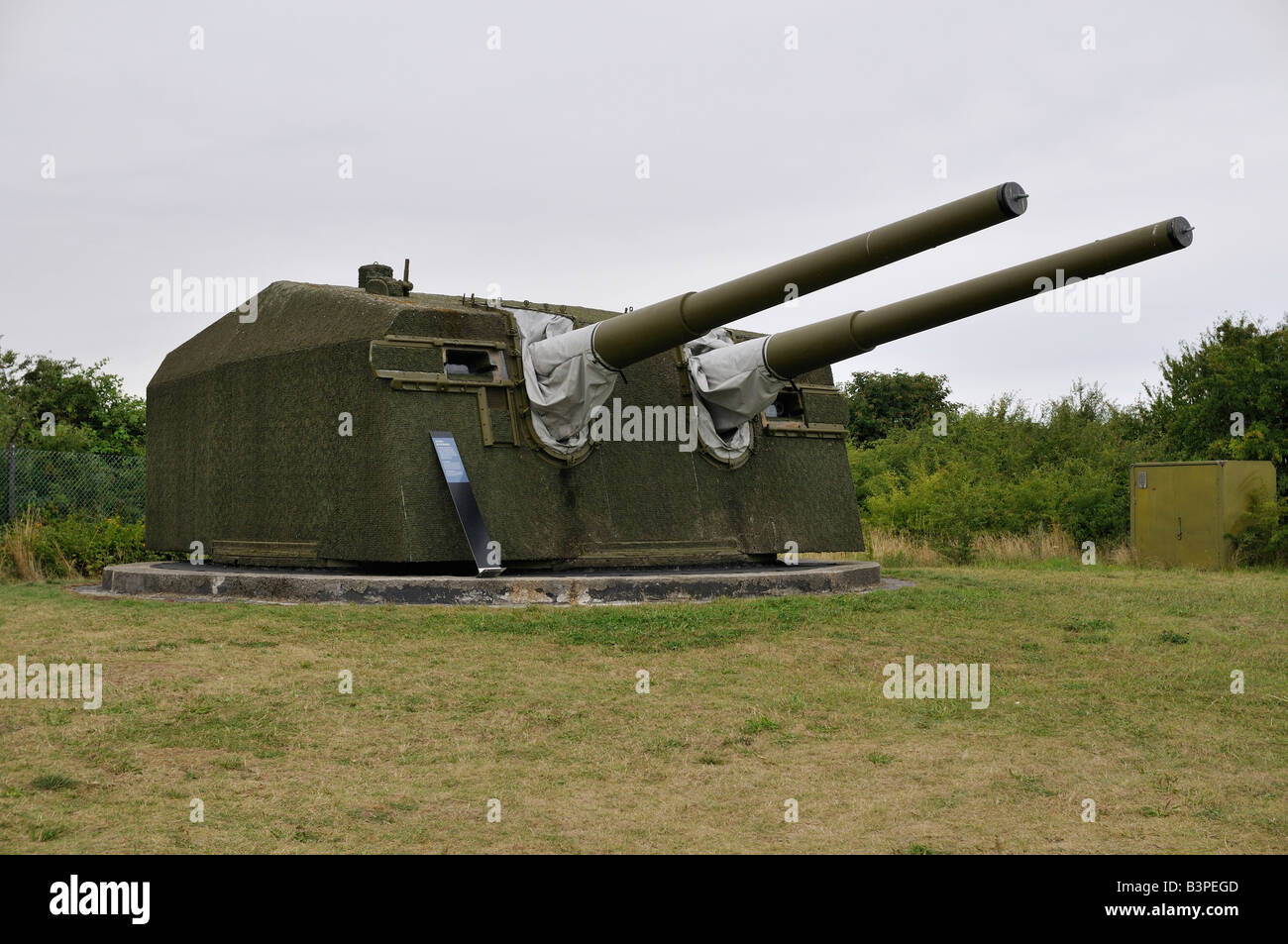150 mm canons seen at The Fort of Stevns Stevnsfortet Stock Photo - Alamy
