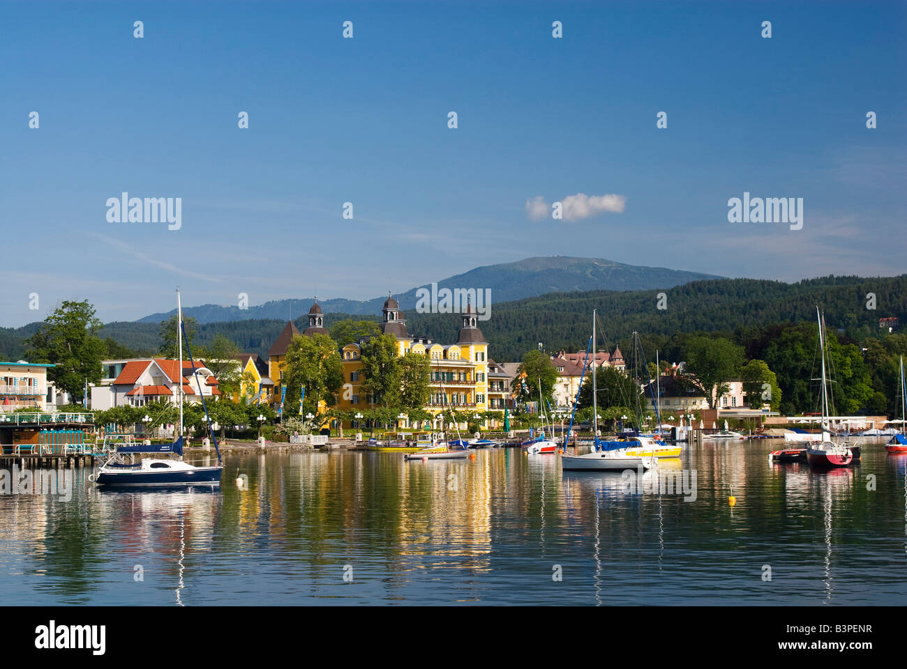 Velden Palace, Palace on Lake Woerthersee, in Velden, Carinthia ...