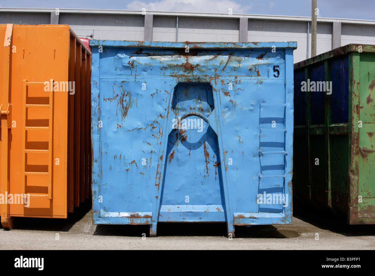 Containers metals hi-res stock photography and images - Alamy