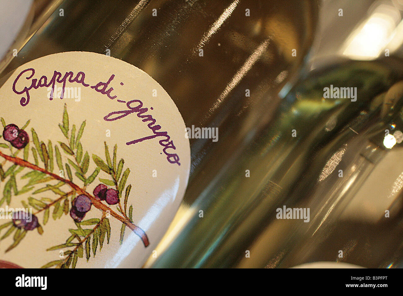 Grappa di ginepro hi-res stock photography and images - Alamy