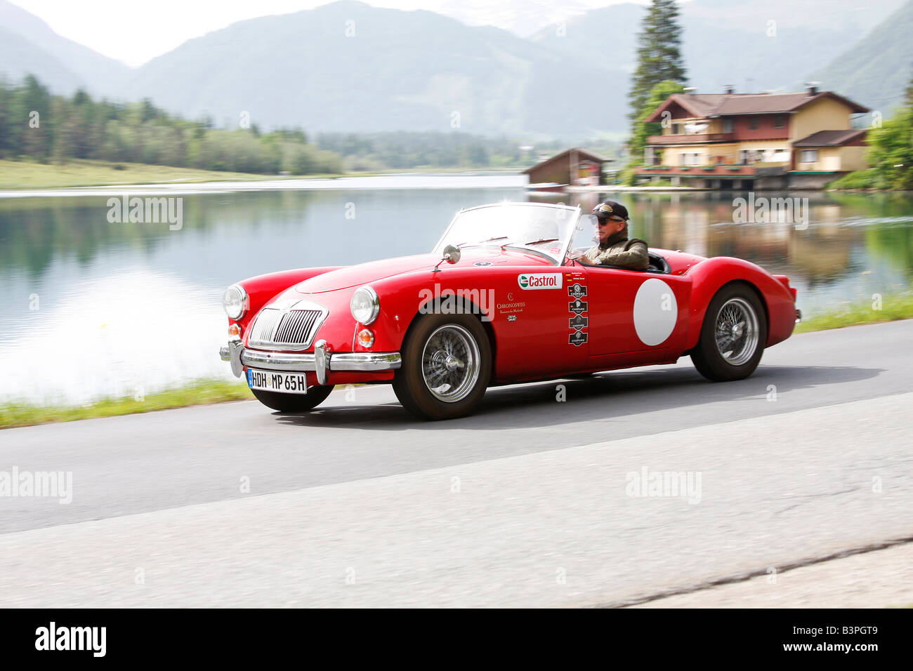 Mg car vintage photo hi-res stock photography and images - Alamy