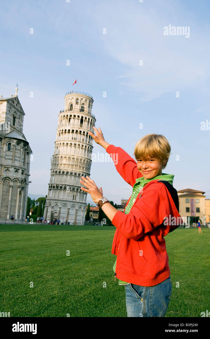 Boy pointing at the Leaning Tower of Pisa, Pisa, Tuscany, Italy Stock ...