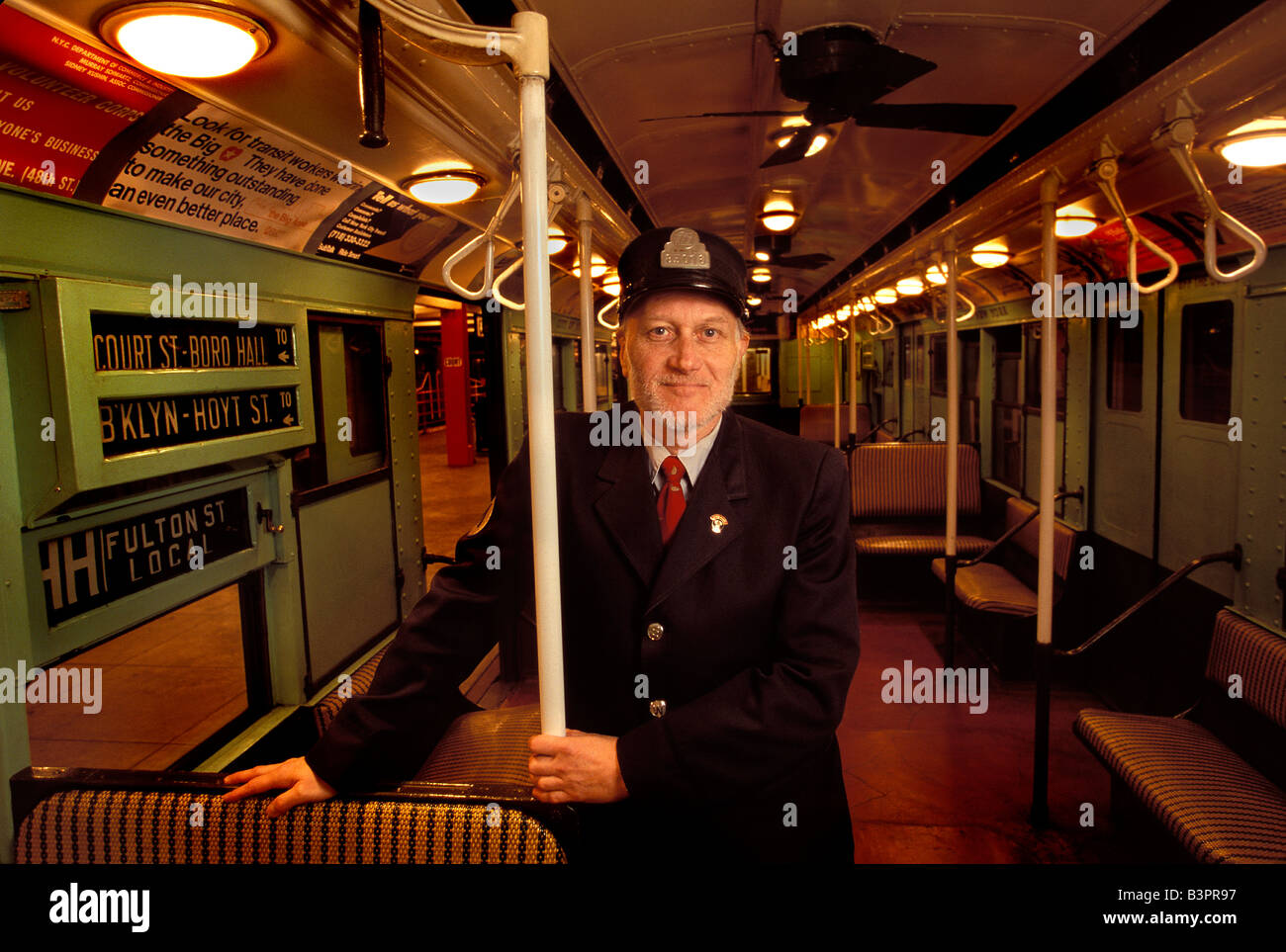 Old fashion travel hi-res stock photography and images - Alamy