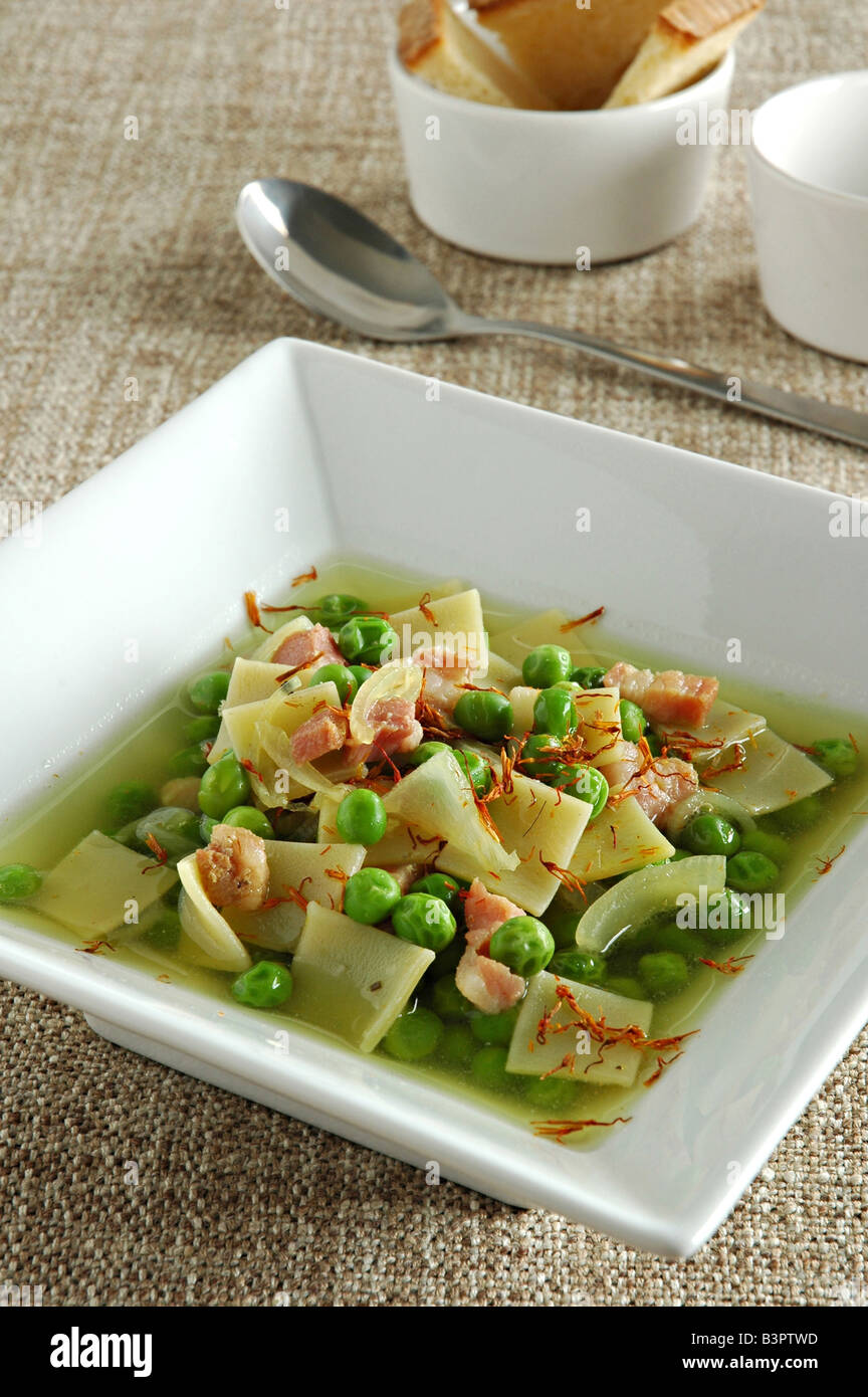Quadretti pasta with peas, Typical food, Abruzzo, Italy Stock Photo - Alamy
