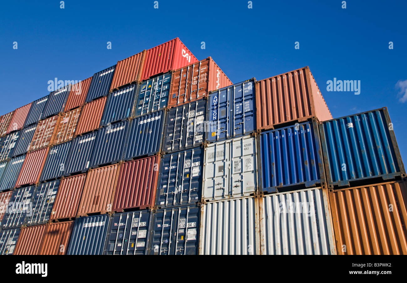 Containers at Southampton Docks, Hampshire, England Stock Photo - Alamy