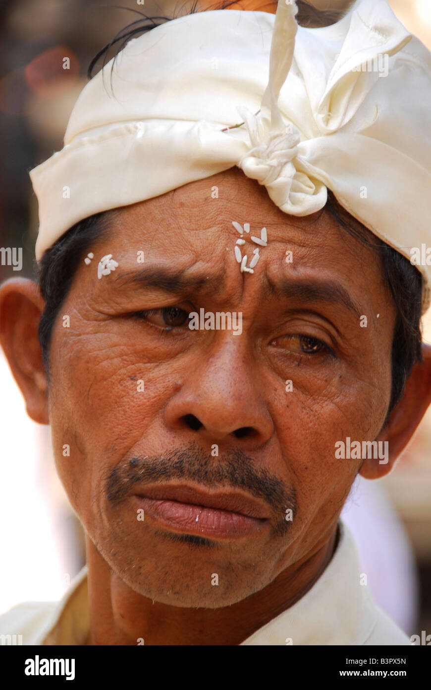 Traditional indian funeral ceremony hi-res stock photography and images ...