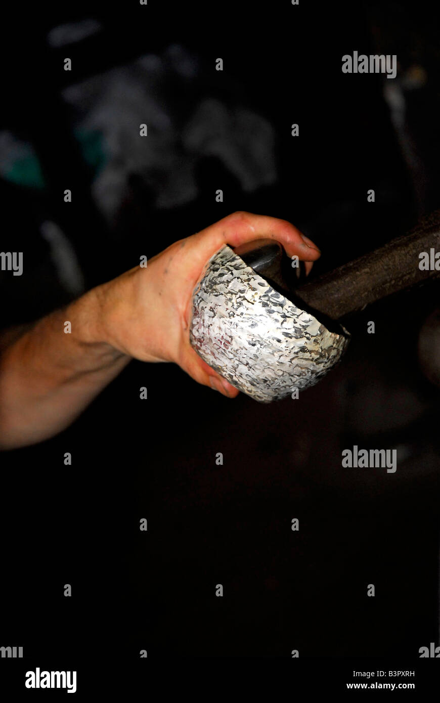 Silversmiths arts hi-res stock photography and images - Alamy