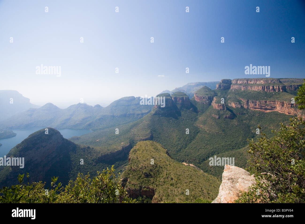 View from the boat tour on Blyde dam in the Blyde River Canyon ...