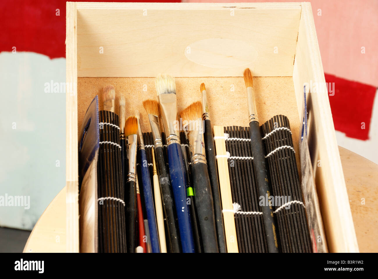 Selection of Artist paint brushes in tray Stock Photo - Alamy