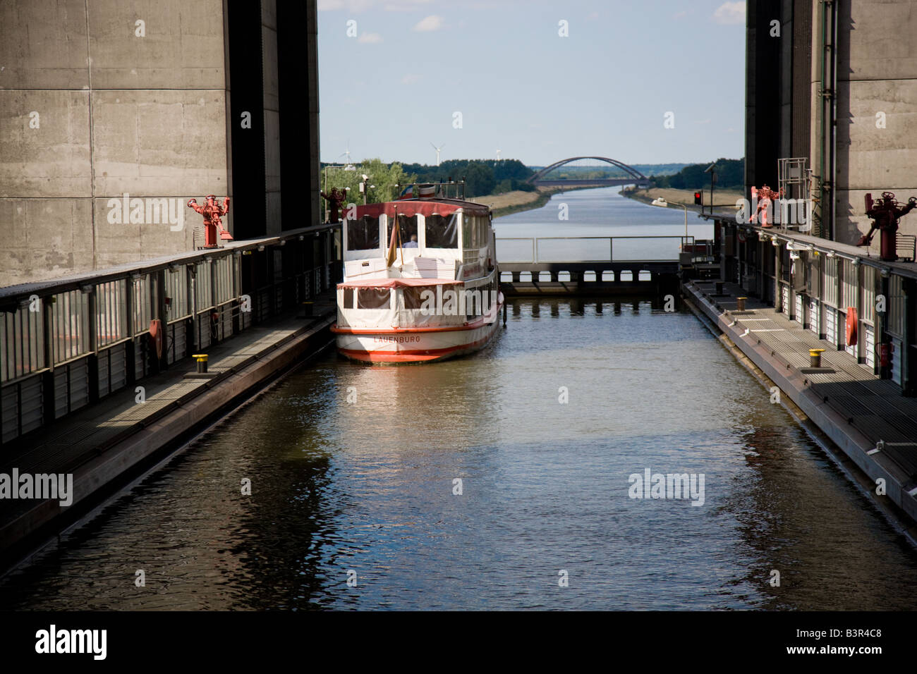 Ship lift in Scharnebeck, Germany Stock Photo - Alamy