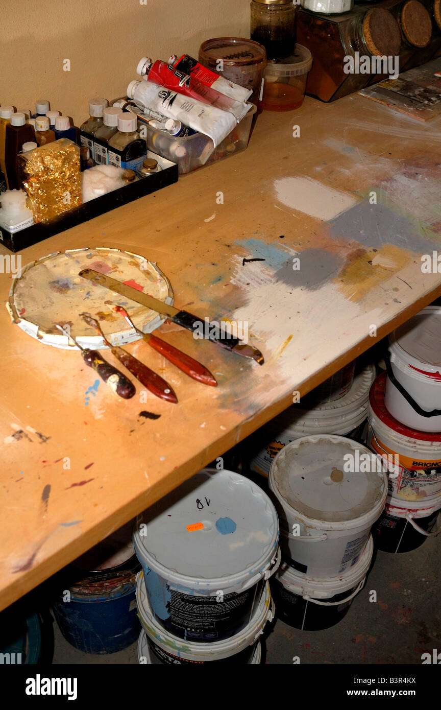 Painters desk hi-res stock photography and images - Alamy