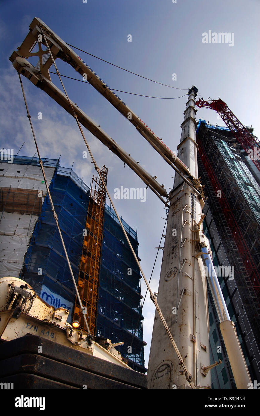 removing a tower crane Stock Photo - Alamy