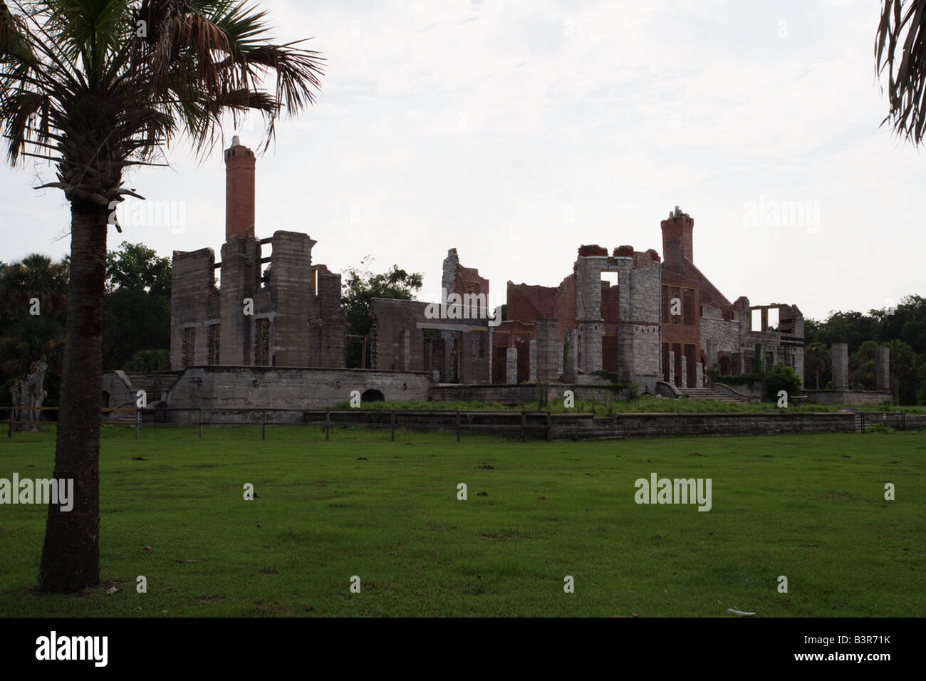 The Dungeness ruins on Cumberland Island, GA. USA Stock Photo - Alamy