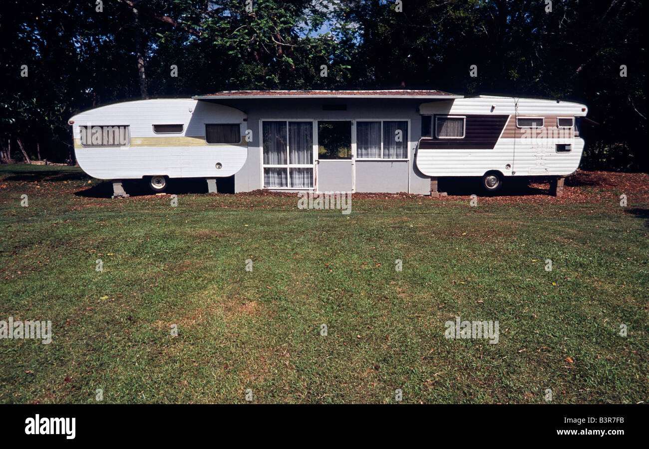 Permanent trailer hi-res stock photography and images - Alamy