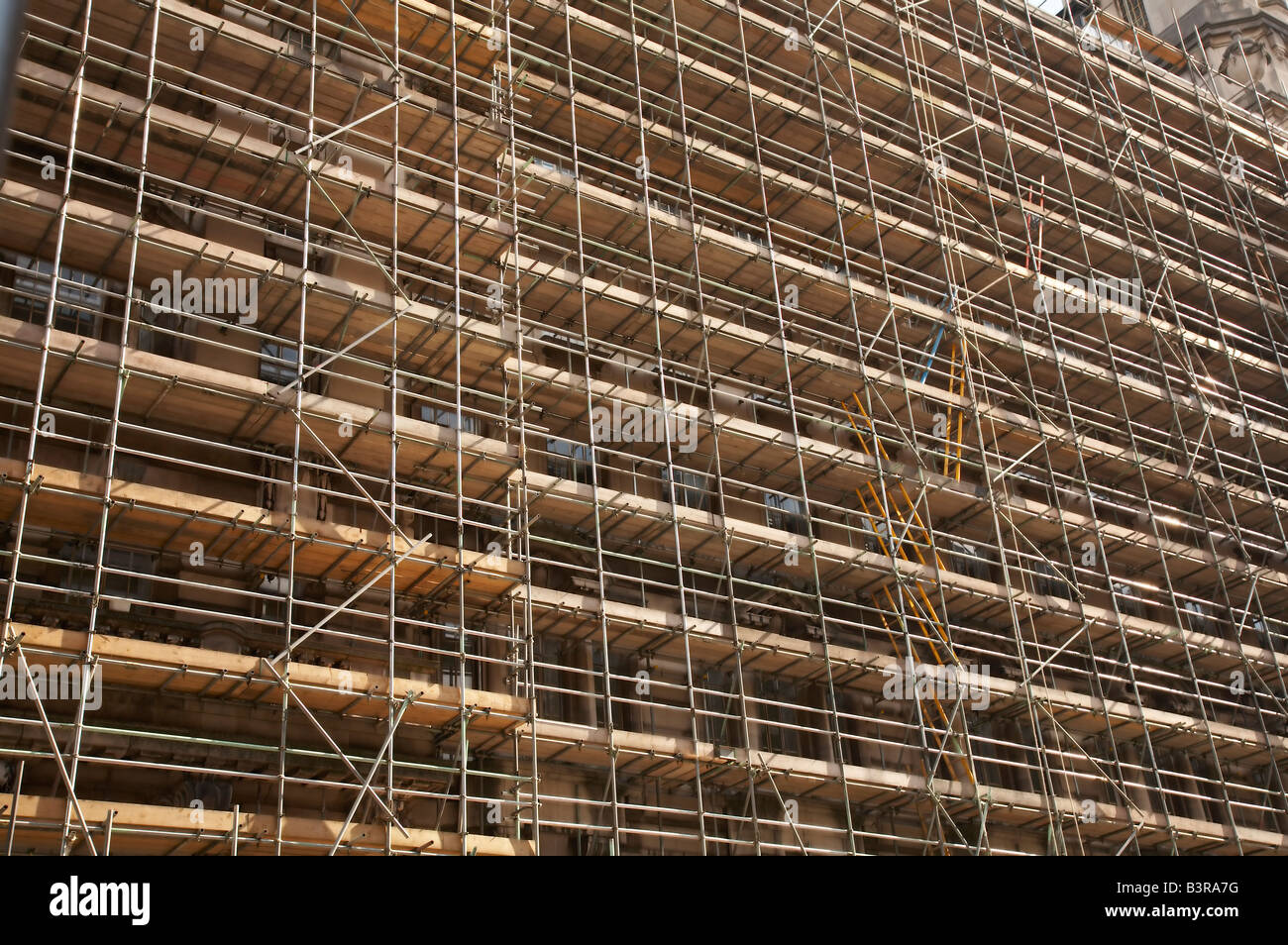 Scaffolding scaffold uk hi-res stock photography and images - Alamy