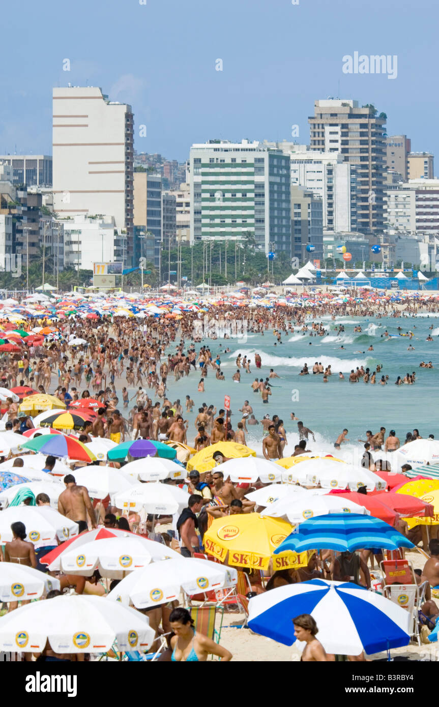 Rio Beach Crowded