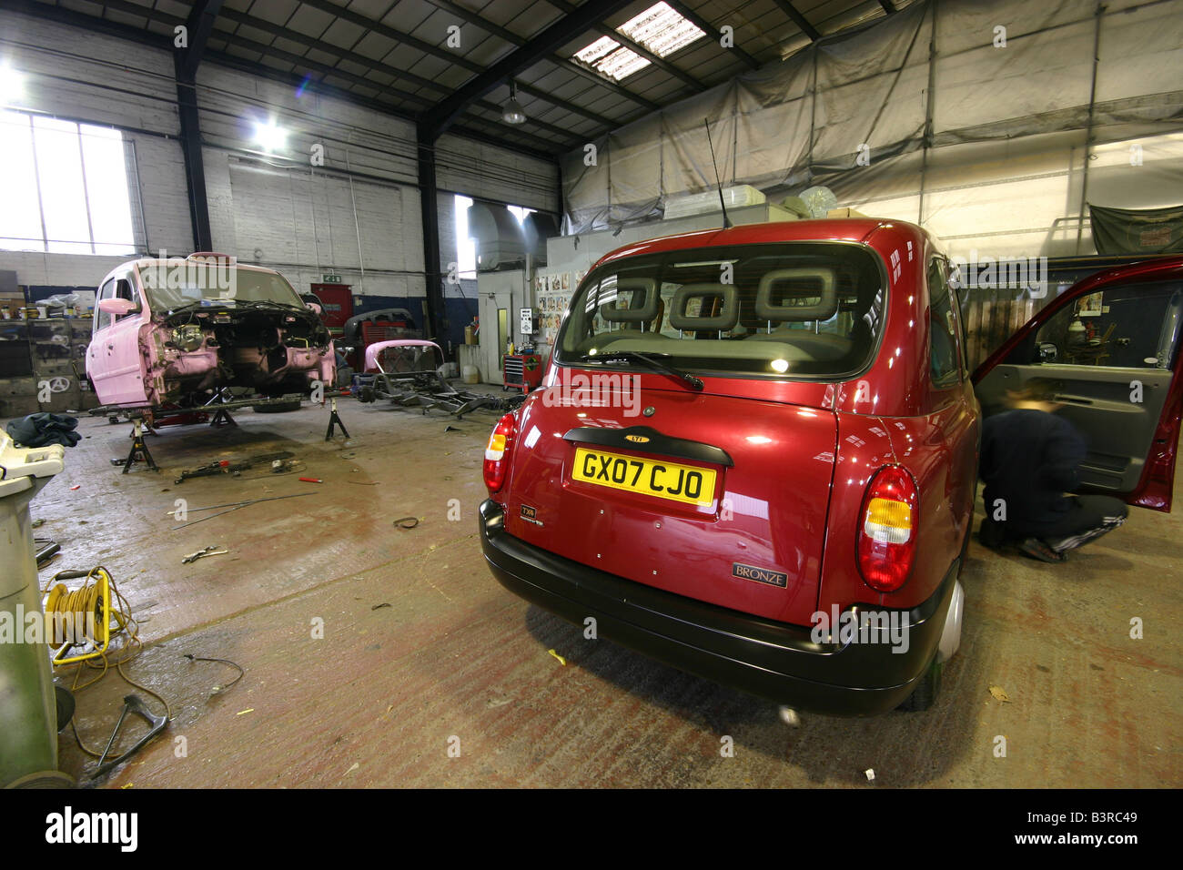 TXII TX2 black cab, taxi, LTI TX11 workshop garage repair engine ...