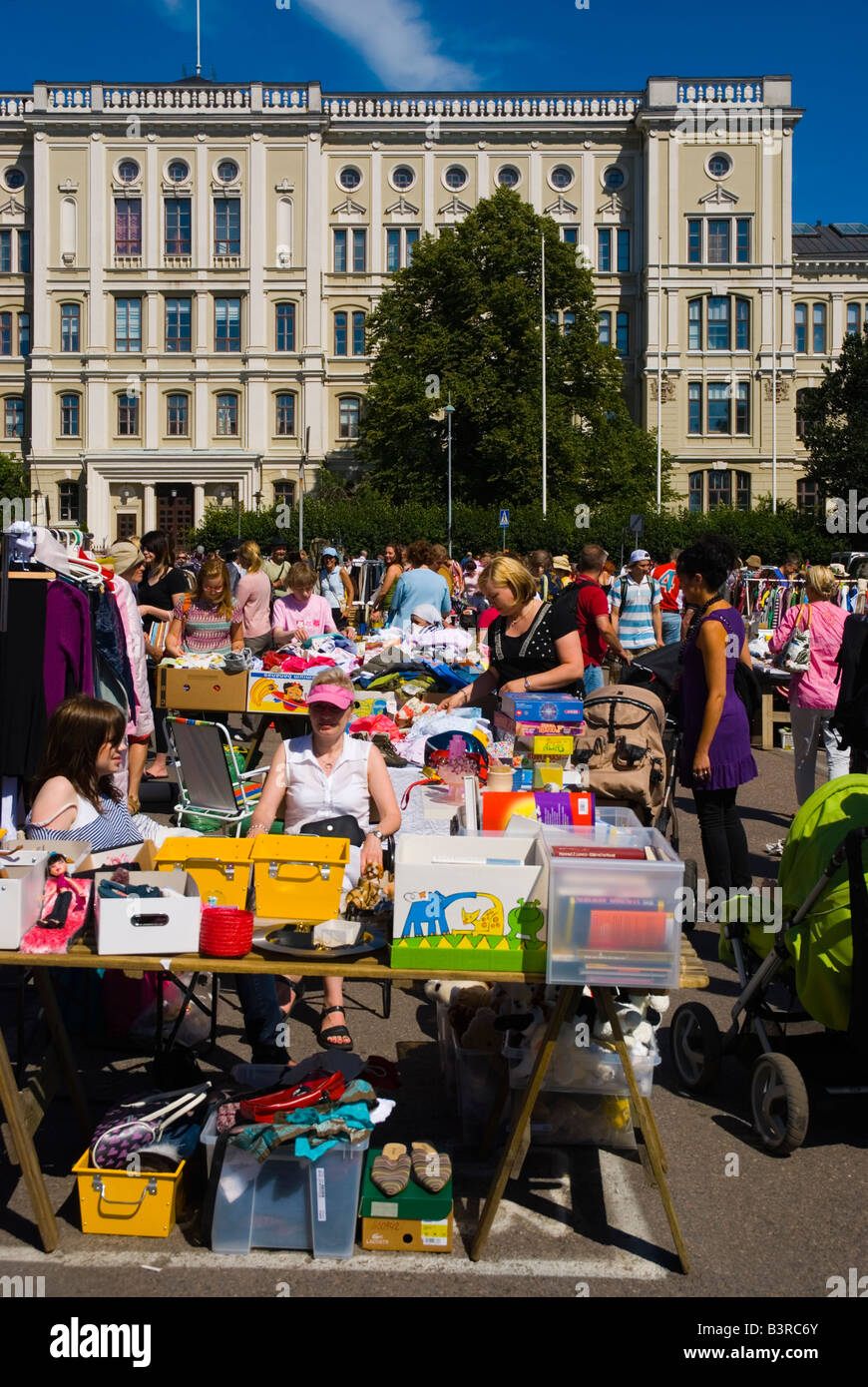 Market stall helsinki hi-res stock photography and images - Alamy