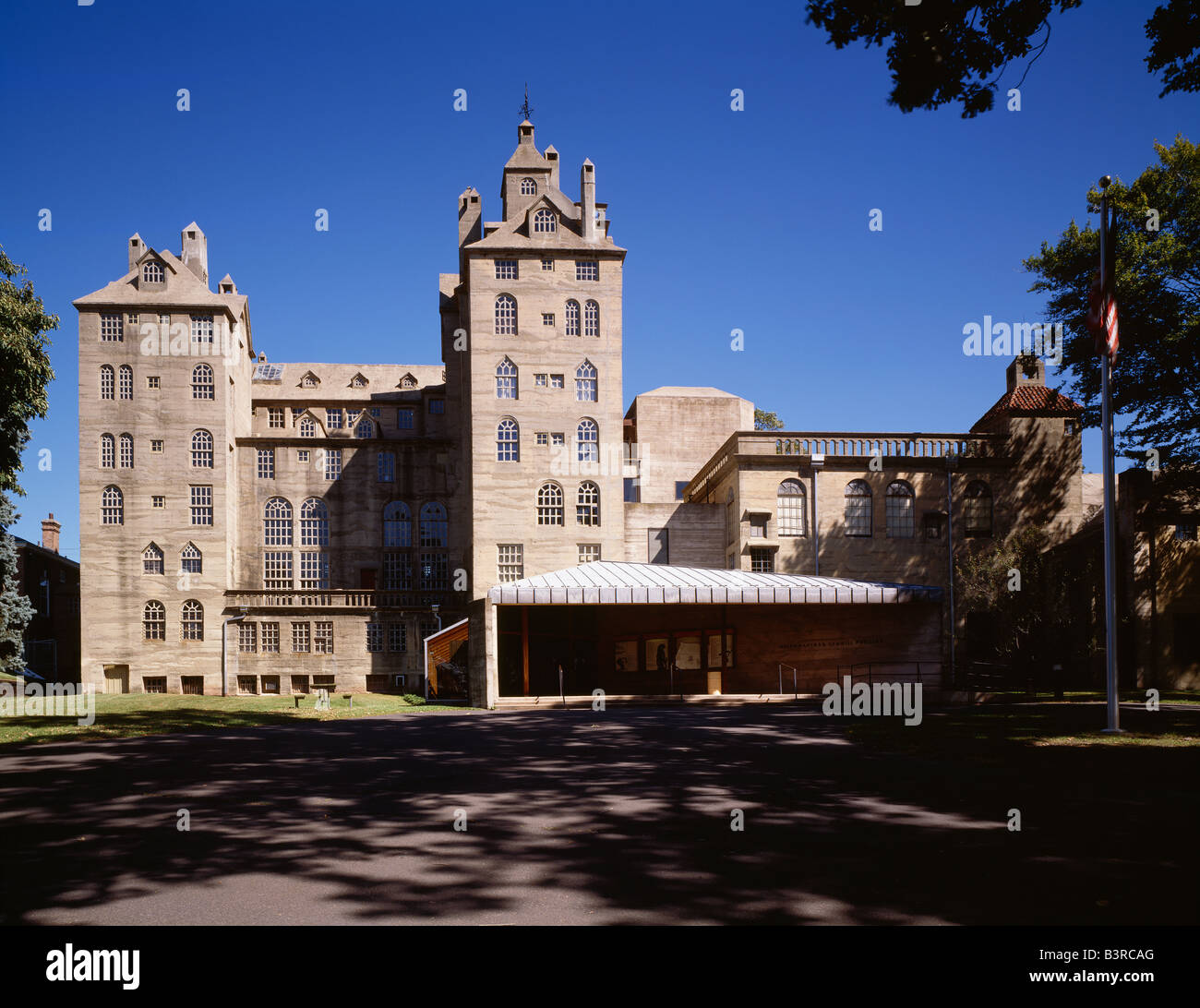 MERCER MUSEUM, 40,000 EARLY AMERICAN TOOLS, CONCRETE BUILDING ...