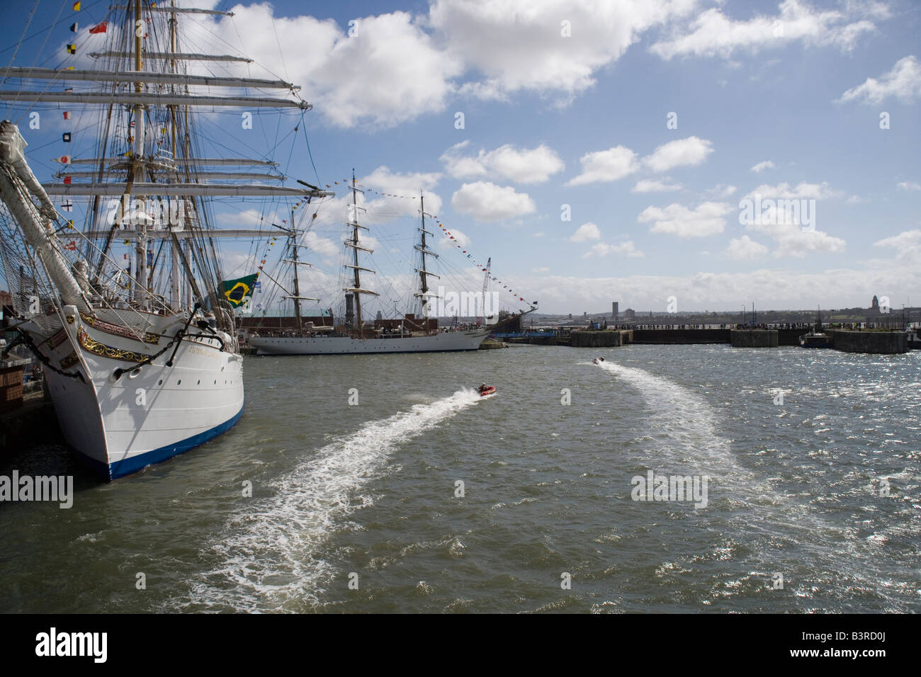 The Brazilian sailing ship the Cisne Branco at the Tall Ships race in ...