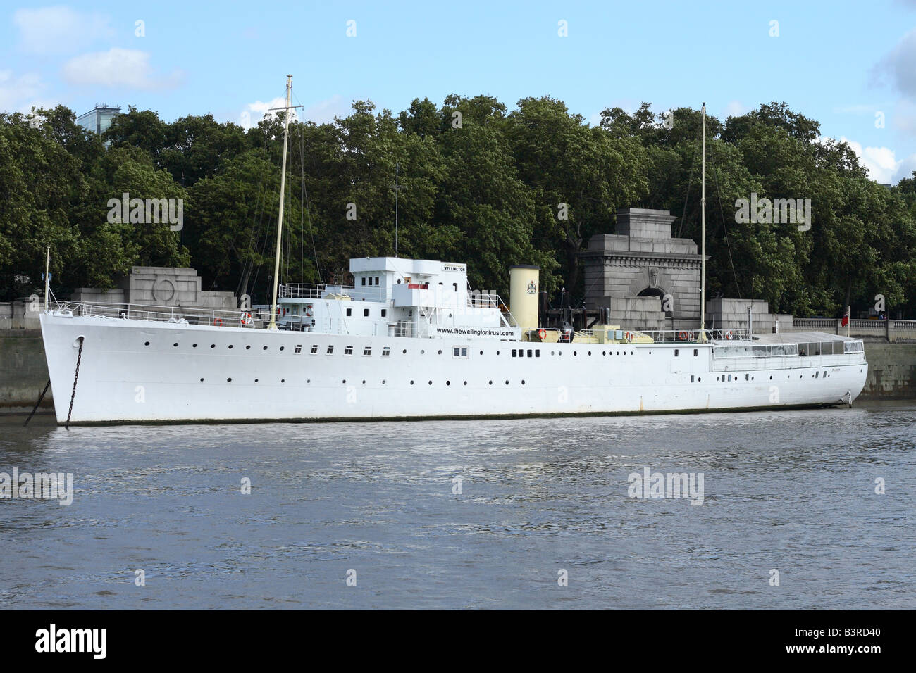 London HQS Wellington moored on the River Thames originally built in ...