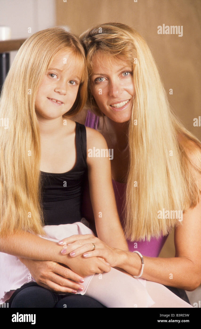 Mother and daughter together, ballet lessons Stock Photo - Alamy