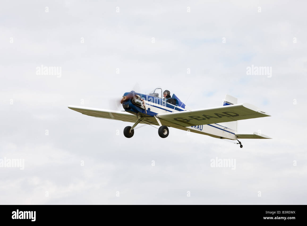 Evans VP-1 Volksplane G-BAAD in flight after take-off from Breighton ...