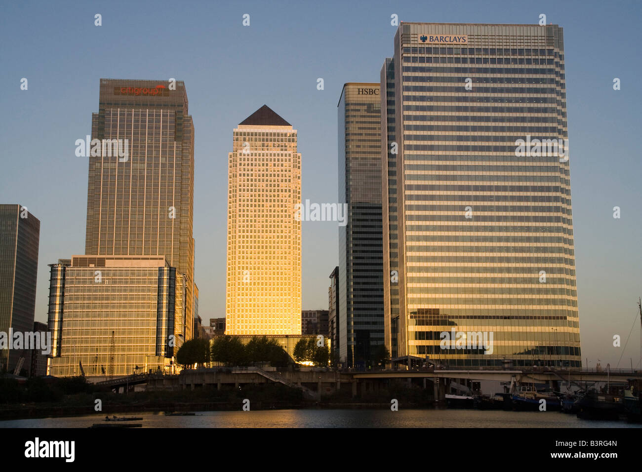 sunrise 1 canada square hi-rise office building canary wharf london ...