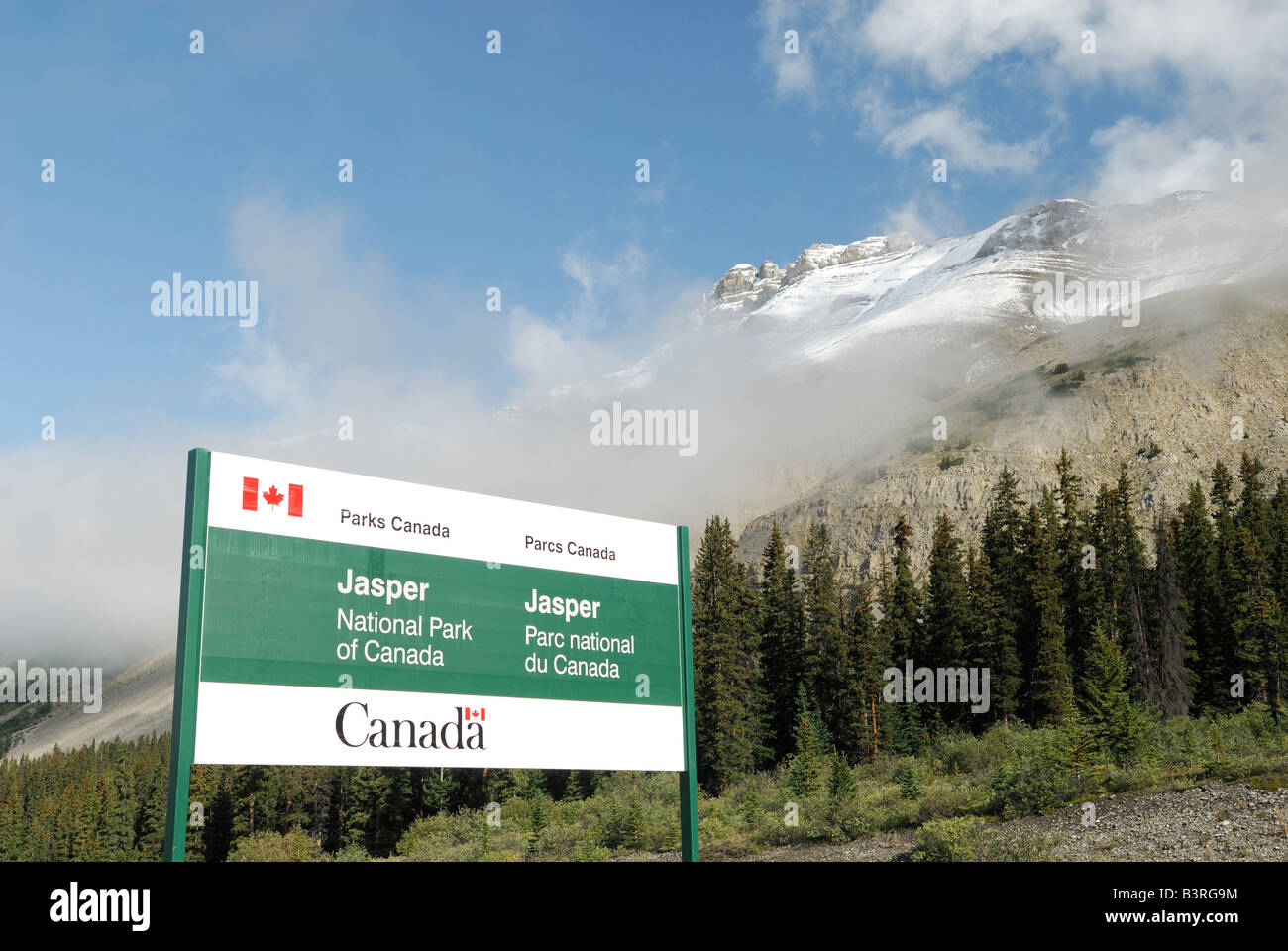 Sign at the entrance to Jasper National Park, Canada Stock Photo - Alamy