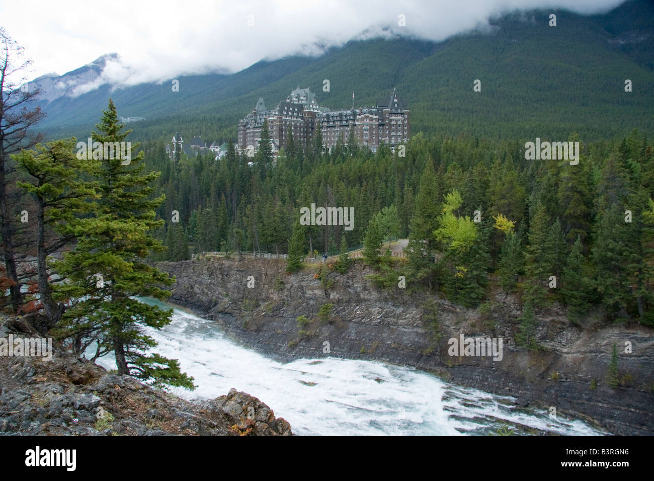 Banff springs hotel hi-res stock photography and images - Alamy