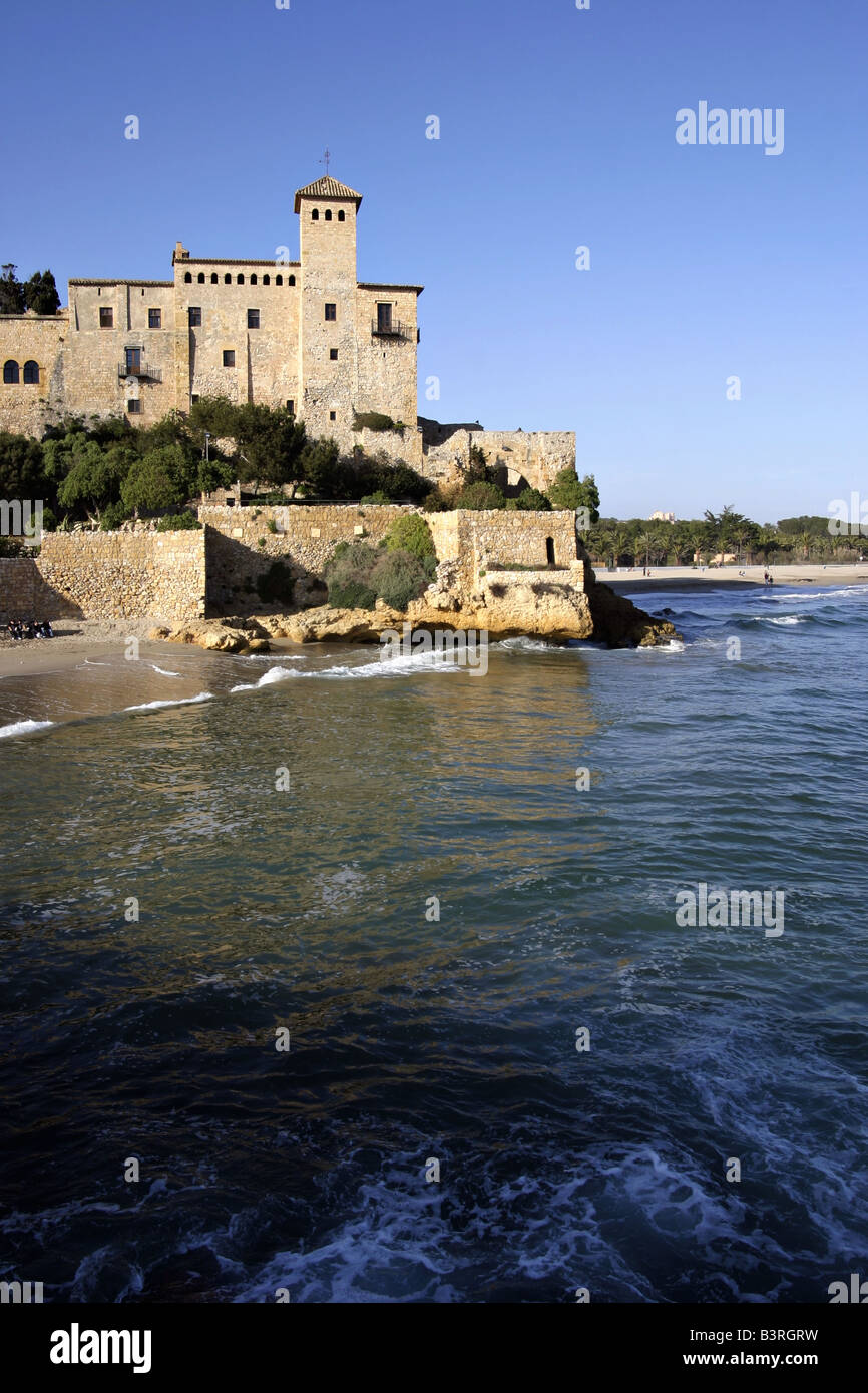 A castle on the Mediterranean coast in Tamarit, Spain Stock Photo - Alamy