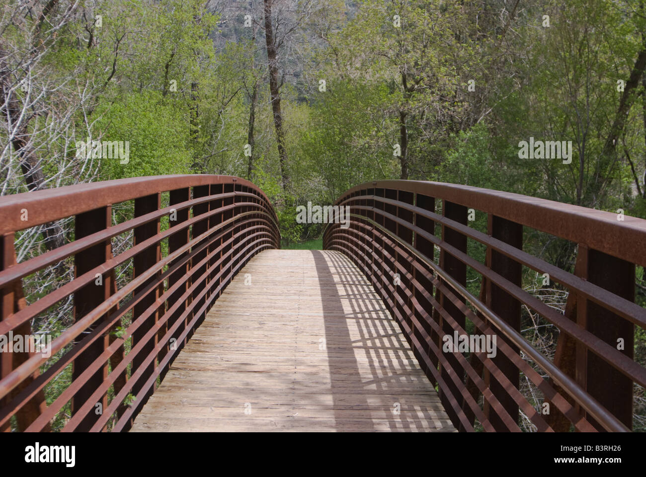 Foot Bridge in Oak Creek Canyon in Sedona, Arizona Stock Photo - Alamy