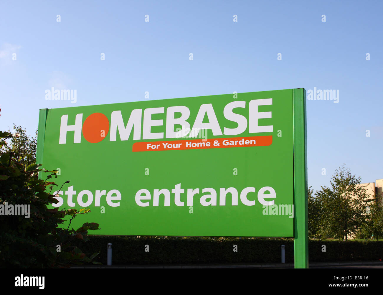 Homebase store sign hi-res stock photography and images - Alamy