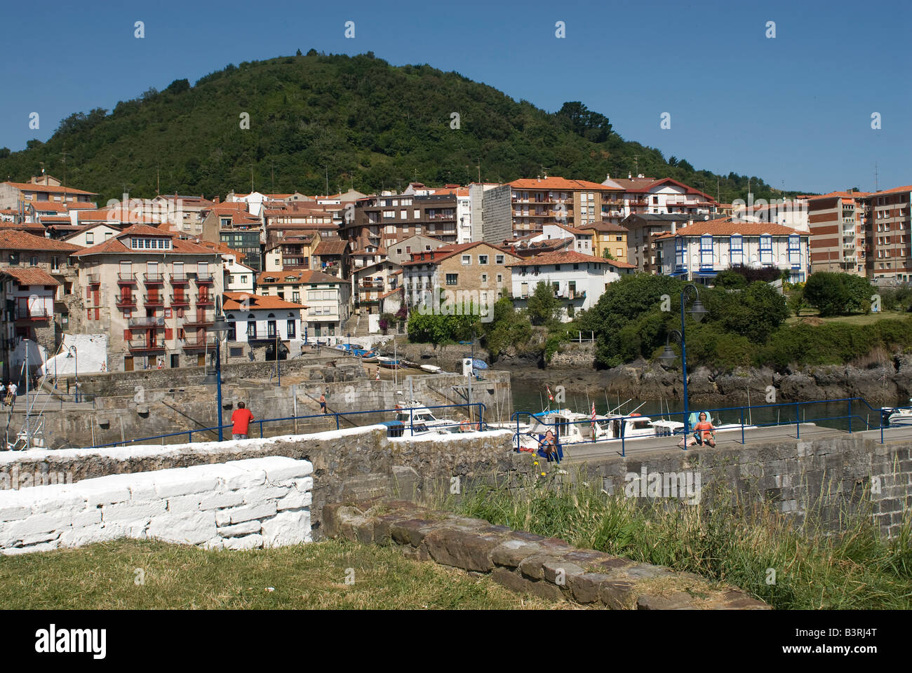 Mundaka spain hi-res stock photography and images - Alamy