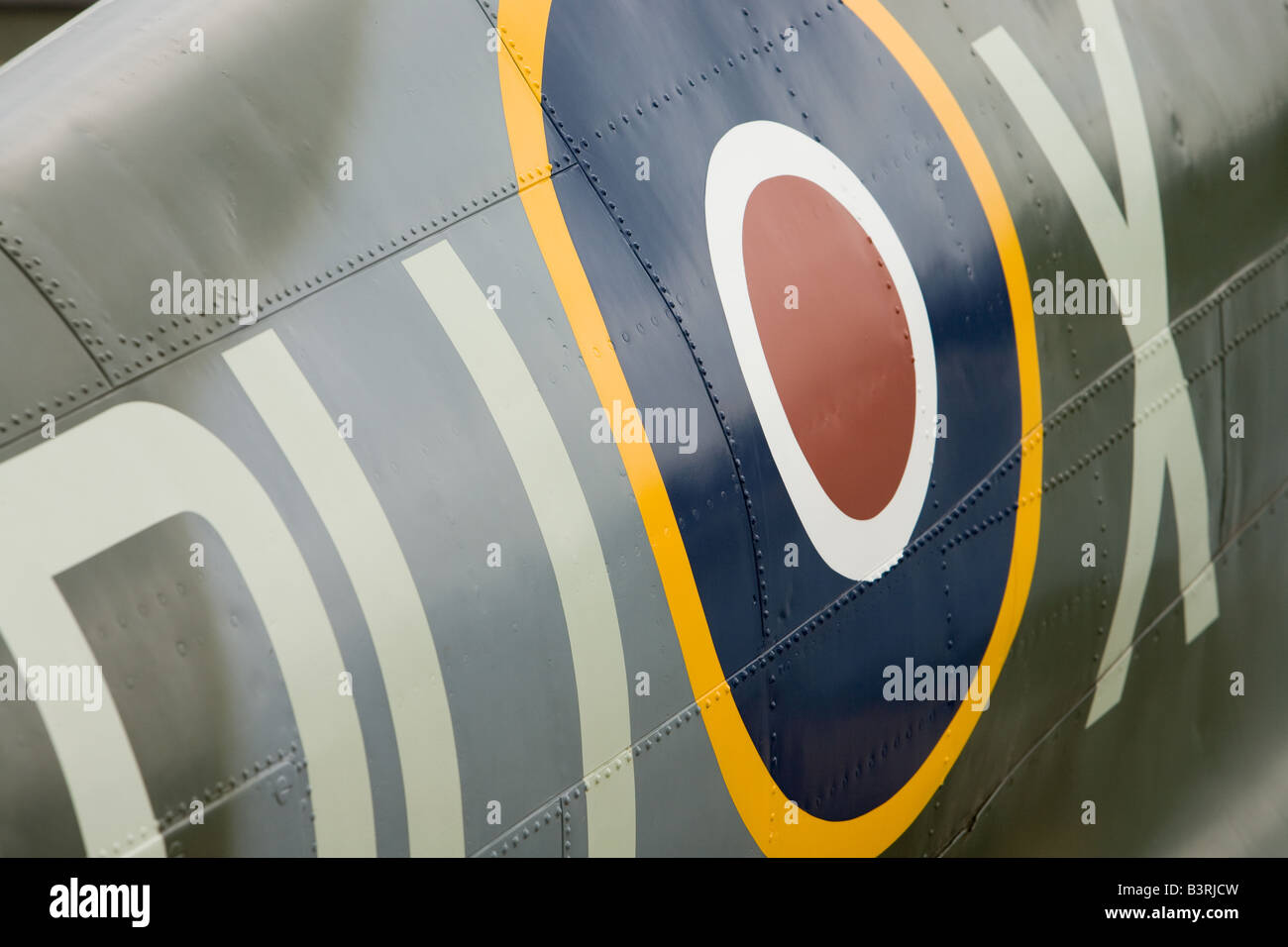 Aircraft roundel hi-res stock photography and images - Alamy