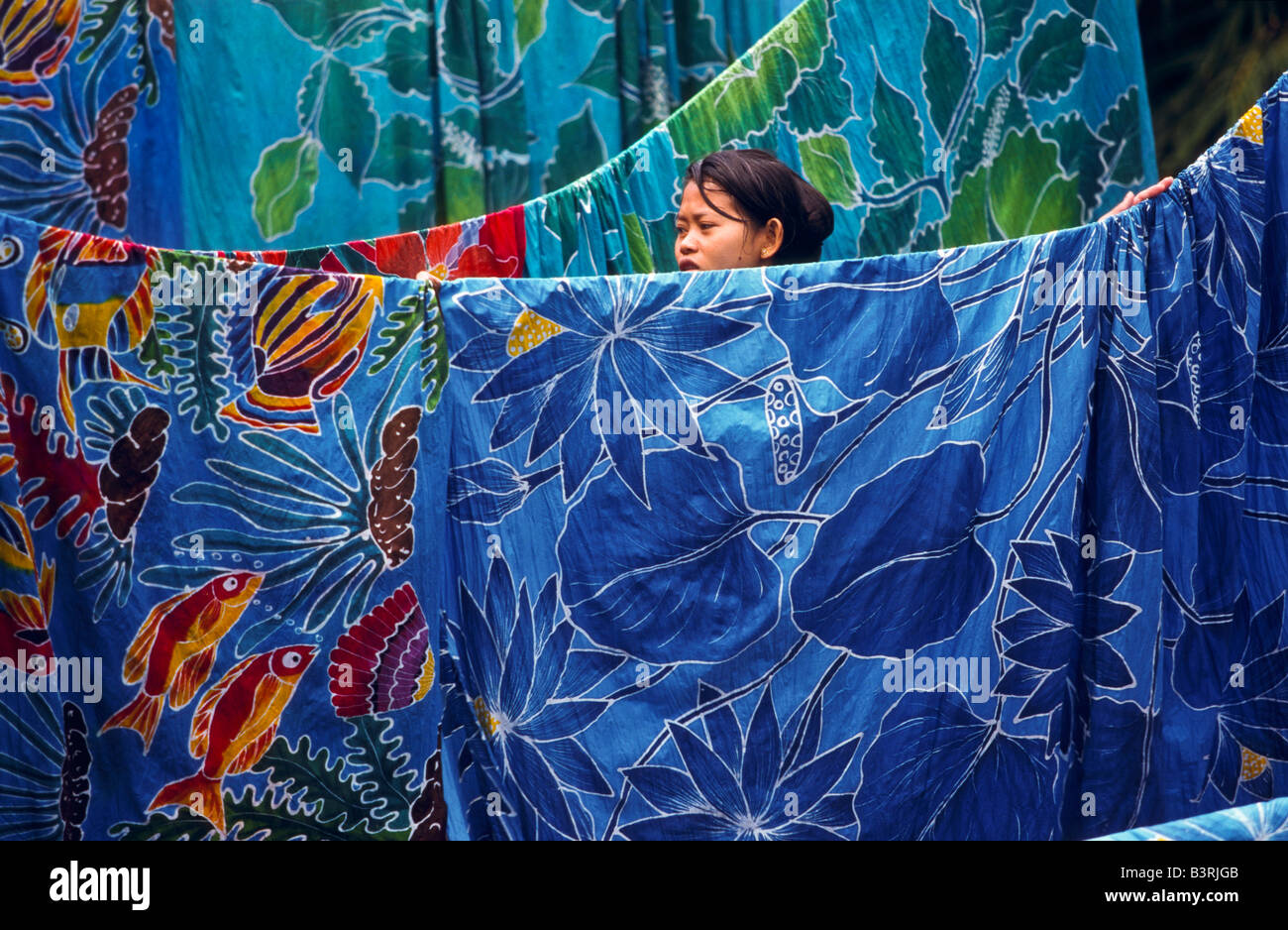 Balinese sarongs hi-res stock photography and images - Alamy