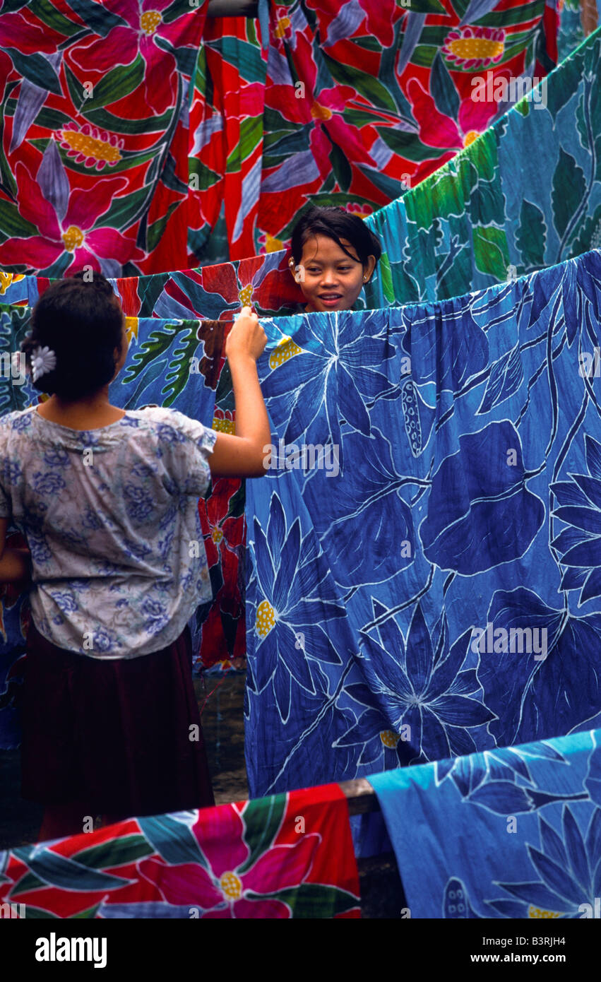 Balinese textiles hi-res stock photography and images - Alamy