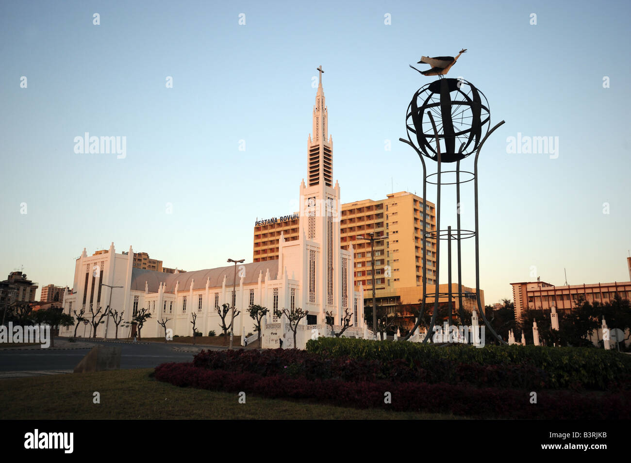 The Catholic cathedral of Nossa Senhora da Conceicao in Maputo ...