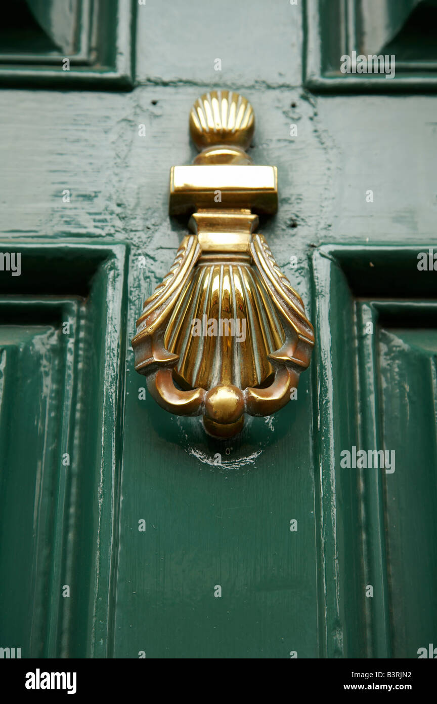 Doorknocker enter victorian hi-res stock photography and images - Alamy