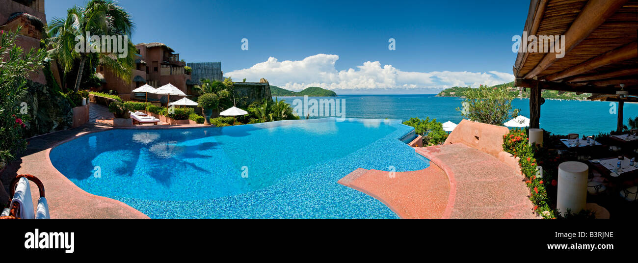 Seaside infinity pool hi-res stock photography and images - Alamy