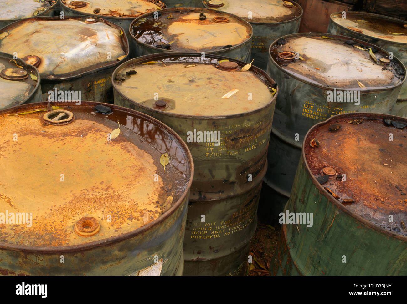 Rusty 55 gallon drums hi-res stock photography and images - Alamy
