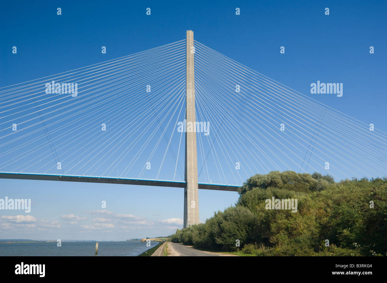 Pont de normandie construction hi-res stock photography and images - Alamy